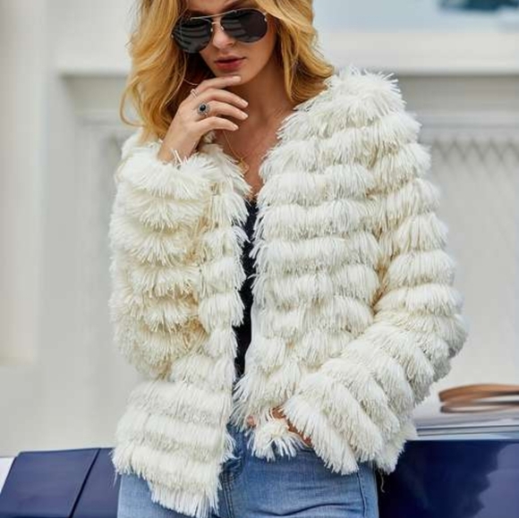 Wanna B | Jackets & Coats | Wanna B Small Cream Fluffy Jacket Cozy ...